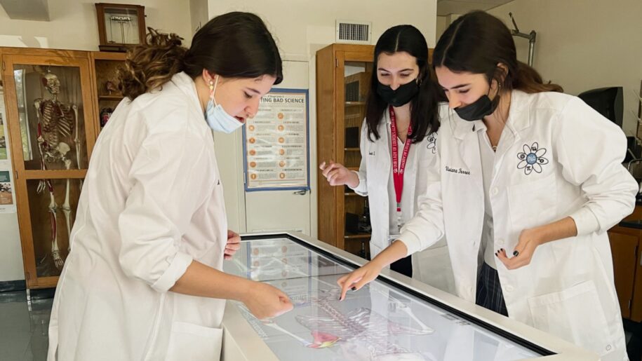 Anatomage Products | Digitized Real Human Cadavers